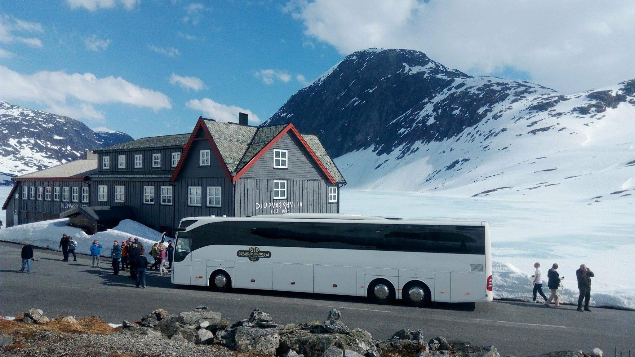 Lokale turer - Geiranger Turbuss og Taxi